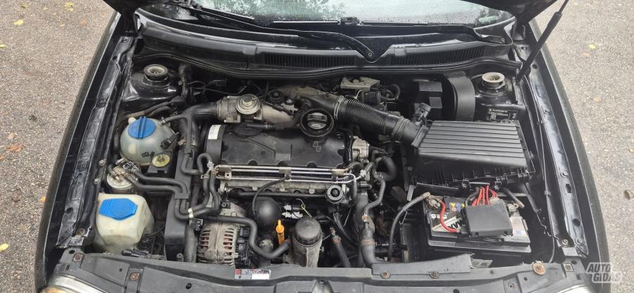 Black Volkswagen Golf 2006 in Alytus, with an engine capacity of 1.90 L and mileage of 465 thousand km for 780 €, photo 13 on AUTOMOTO.COM.LV