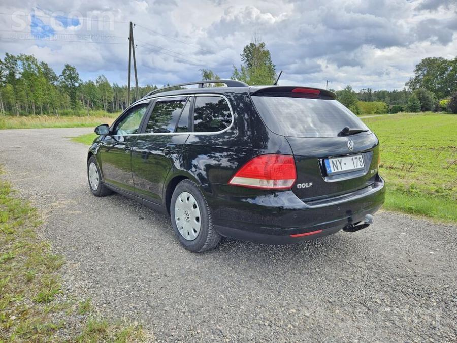 Black Volkswagen Golf 2007 in Ogre, with an engine capacity of 2.00 L and mileage of 262 thousand km for 2290 €, photo 2 on AUTOMOTO.COM.LV