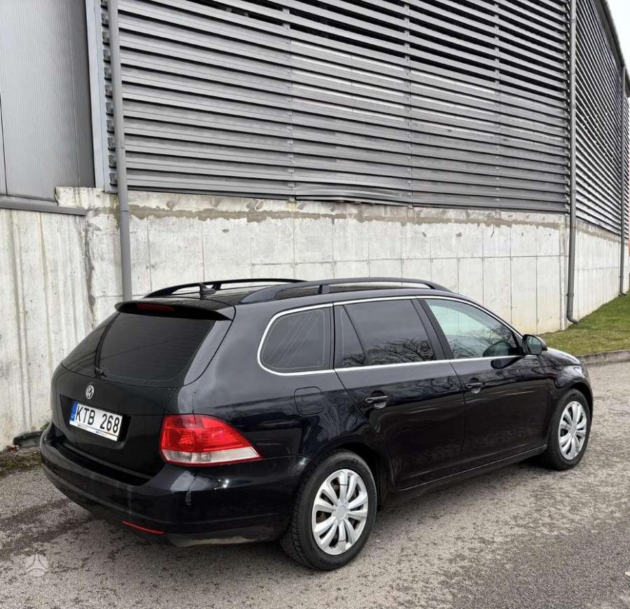 Melns Volkswagen Golf 2007 Viļņa, ar dzinēja tilpumu 1.90 L un nobraukumu 334 tūkst. km par 1850 €, foto 2 vietnē AUTOMOTO.COM.LV