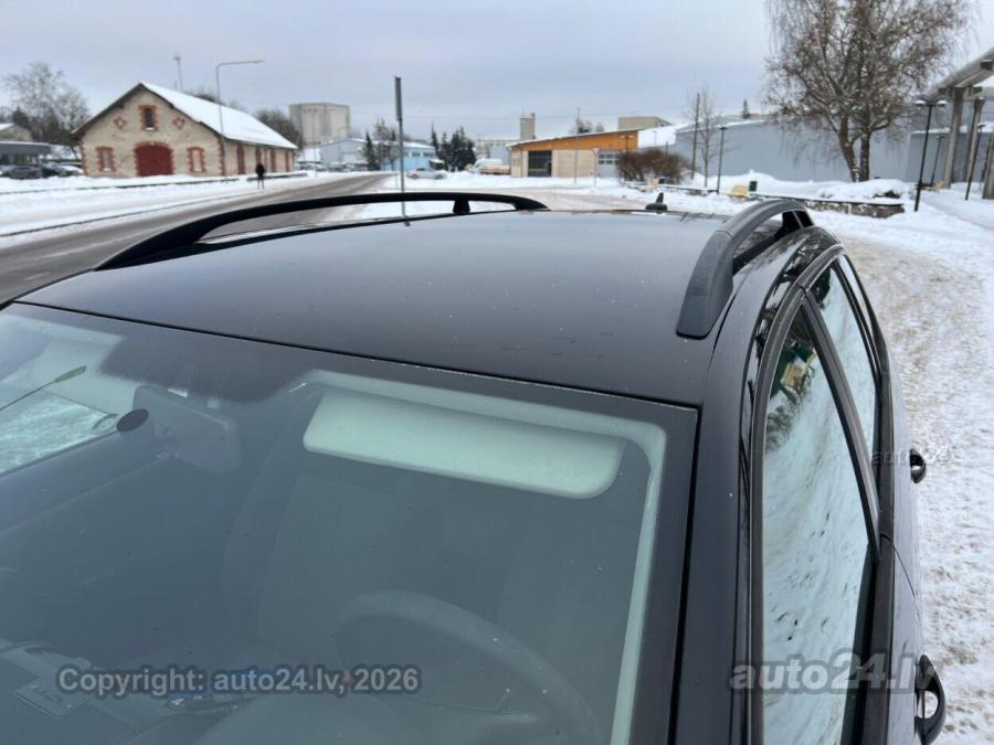 Black Volkswagen Golf 2007 in Paide, with an engine capacity of 1.90 L and mileage of 369 thousand km for 2499 €, photo 8 on AUTOMOTO.COM.LV