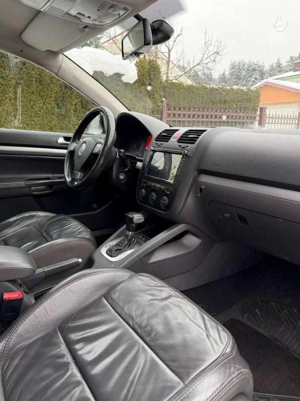 Melns Volkswagen Golf 2007 Viļņa, ar dzinēja tilpumu 2.00 L un nobraukumu 330 tūkst. km par 1950 €, foto 11 vietnē AUTOMOTO.COM.LV