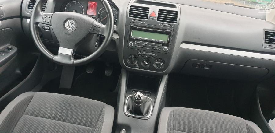 Black Volkswagen Golf 2007 in Kedainiai, with an engine capacity of 1.90 L and mileage of 190 thousand km for 2600 €, photo 12 on AUTOMOTO.COM.LV