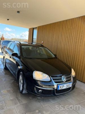 Melns Volkswagen Golf 2007 Rīga, ar dzinēja tilpumu 1.90 L un nobraukumu 266 tūkst. km par 2500 €, foto  vietnē AUTOMOTO.COM.LV