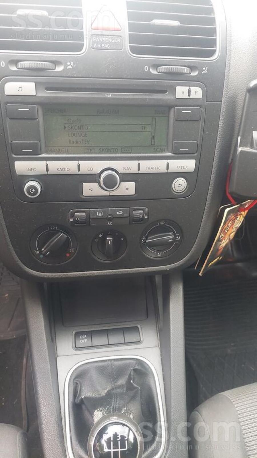 Melns Volkswagen Golf 2007 Rīga, ar dzinēja tilpumu 1.90 L un nobraukumu 455 tūkst. km par 1500 €, foto 7 vietnē AUTOMOTO.COM.LV