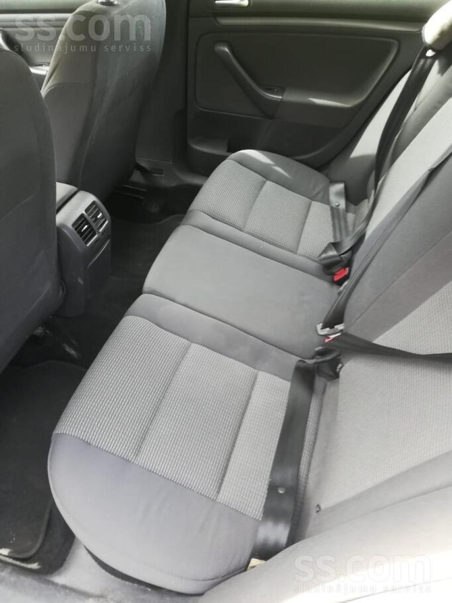Melns Volkswagen Golf 2007 Kuldīga, ar dzinēja tilpumu 1.90 L un nobraukumu 431 tūkst. km par 1500 €, foto 5 vietnē AUTOMOTO.COM.LV