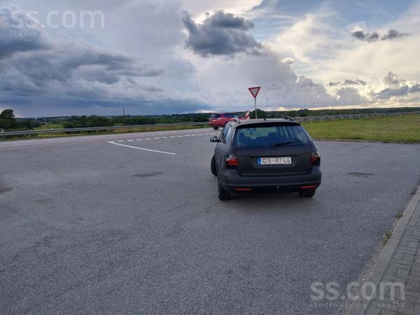 Melns Volkswagen Golf 2007 Rīga, ar dzinēja tilpumu 1.90 L un nobraukumu 163 tūkst. km par 980 €, foto 5 vietnē AUTOMOTO.COM.LV