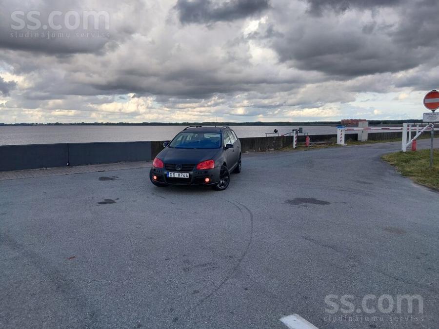 Melns Volkswagen Golf 2007 Rīga, ar dzinēja tilpumu 1.90 L un nobraukumu 163 tūkst. km par 980 €, foto 7 vietnē AUTOMOTO.COM.LV