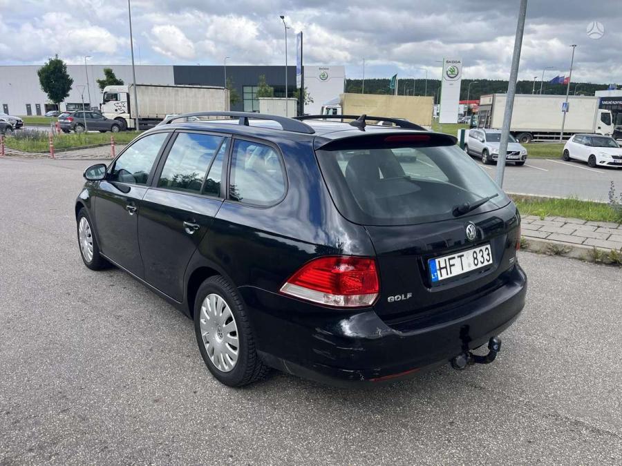 Melns Volkswagen Golf 2007 Viļņa, ar dzinēja tilpumu 1.90 L un nobraukumu 375 tūkst. km par 1200 €, foto 5 vietnē AUTOMOTO.COM.LV