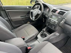 Melns Volkswagen Golf 2007 Viļņa, ar dzinēja tilpumu 1.90 L un nobraukumu 375 tūkst. km par 1200 €, foto 10 vietnē AUTOMOTO.COM.LV