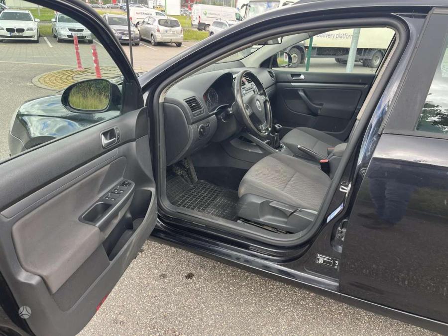 Melns Volkswagen Golf 2007 Viļņa, ar dzinēja tilpumu 1.90 L un nobraukumu 375 tūkst. km par 1200 €, foto 15 vietnē AUTOMOTO.COM.LV