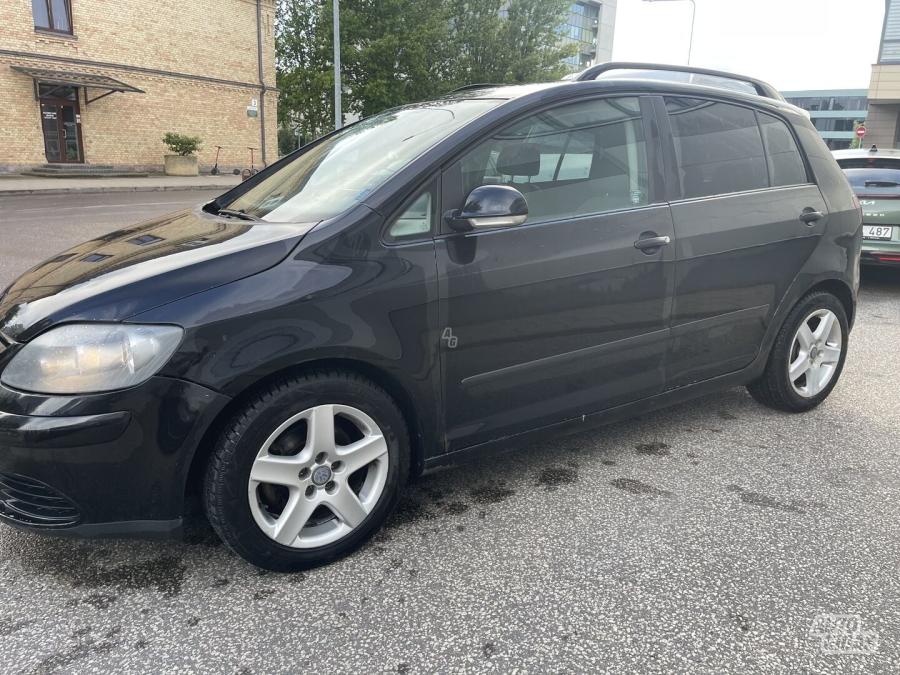 Black Volkswagen Golf 2007 in Vilnius, with an engine capacity of 1.90 L and mileage of 260 thousand km for 1600 €, photo 5 on AUTOMOTO.COM.LV