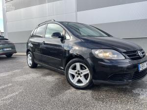 Black Volkswagen Golf 2007 in Vilnius, with an engine capacity of 1.90 L and mileage of 260 thousand km for 1600 €, photo 6 on AUTOMOTO.COM.LV