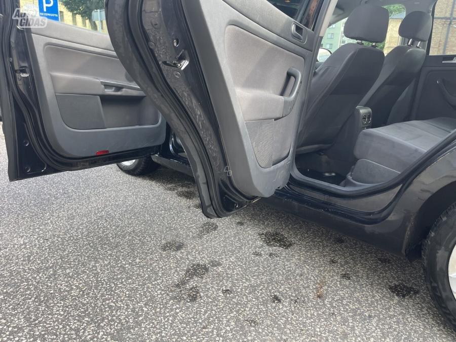 Black Volkswagen Golf 2007 in Vilnius, with an engine capacity of 1.90 L and mileage of 260 thousand km for 1600 €, photo 16 on AUTOMOTO.COM.LV