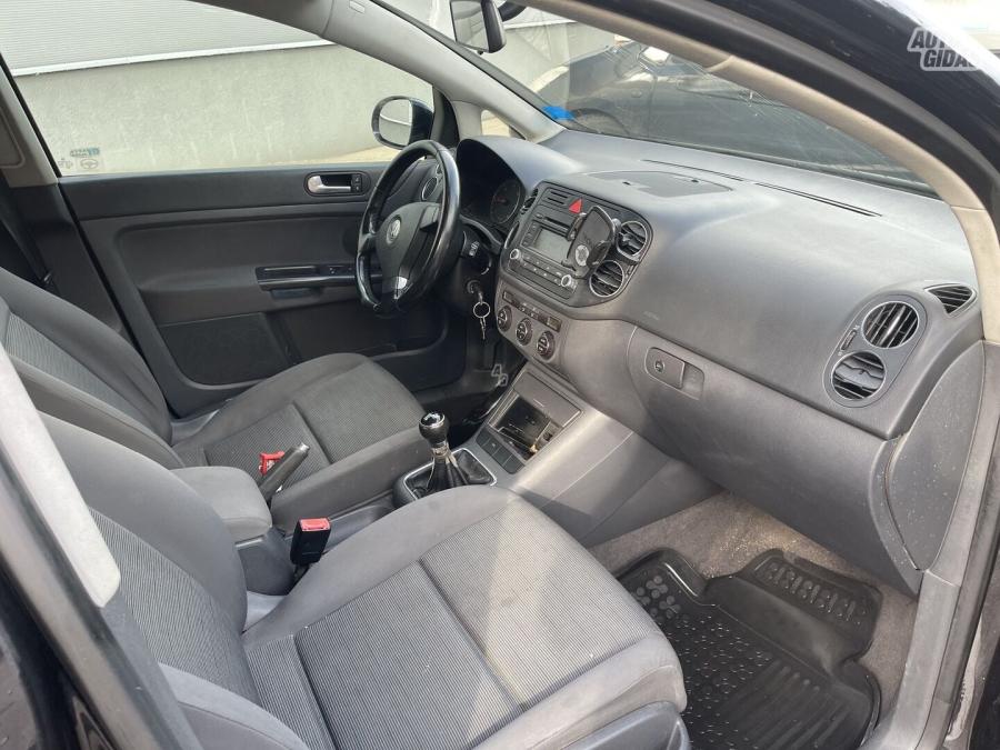 Black Volkswagen Golf 2007 in Vilnius, with an engine capacity of 1.90 L and mileage of 260 thousand km for 1600 €, photo 23 on AUTOMOTO.COM.LV