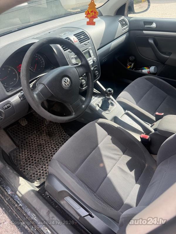 Melns Volkswagen Golf 2007 Tallina, ar dzinēja tilpumu 1.90 L un nobraukumu 0 tūkst. km par 1300 €, foto 5 vietnē AUTOMOTO.COM.LV