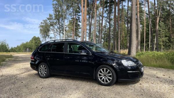 Black Volkswagen Golf 2007 in Riga, with an engine capacity of 1.90 L and mileage of 311 thousand km for 2200 €, photo 2 on AUTOMOTO.COM.LV