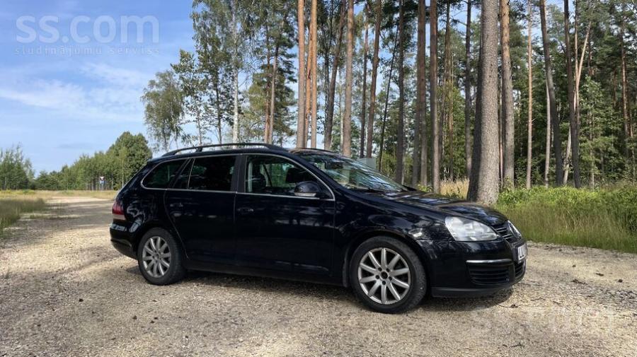 Melns Volkswagen Golf 2007 Rīga, ar dzinēja tilpumu 1.90 L un nobraukumu 311 tūkst. km par 2200 €, foto 3 vietnē AUTOMOTO.COM.LV