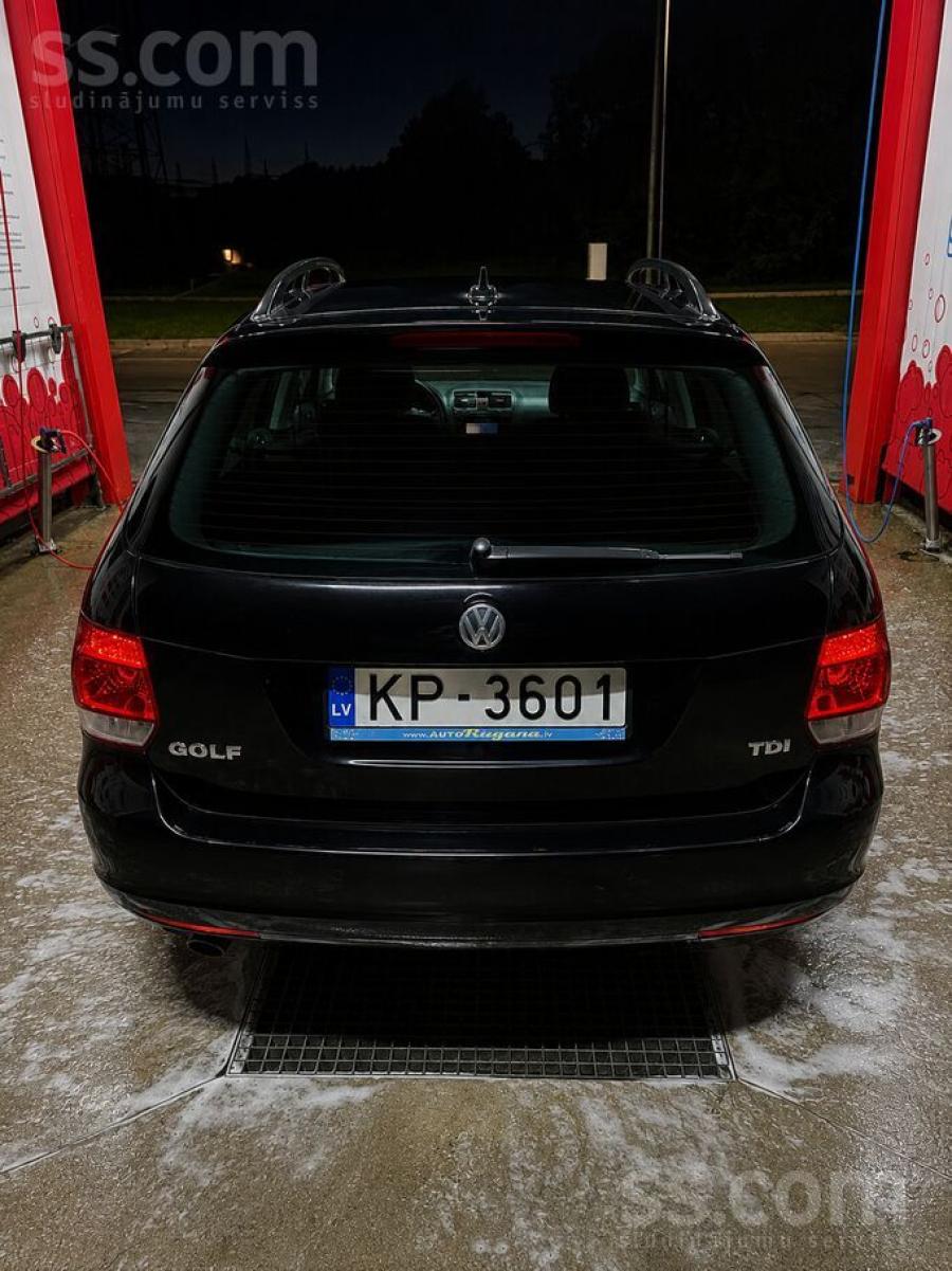 Melns Volkswagen Golf 2007 Rīga, ar dzinēja tilpumu 1.90 L un nobraukumu 270 tūkst. km par 2600 €, foto 3 vietnē AUTOMOTO.COM.LV