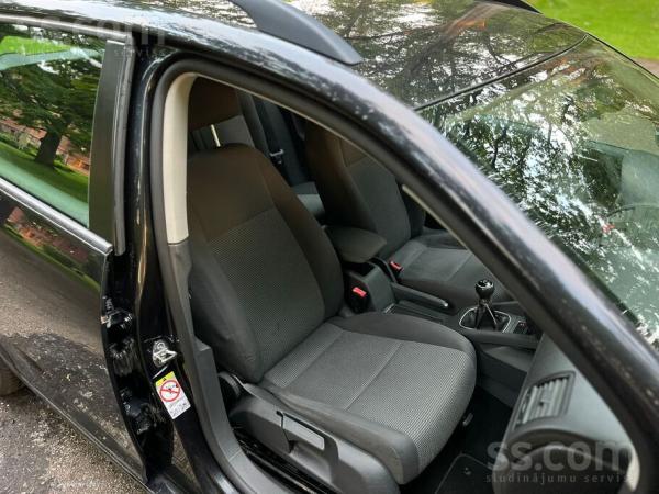 Melns Volkswagen Golf 2008 Cēsis, ar dzinēja tilpumu 1.90 L un nobraukumu 399 tūkst. km par 1990 €, foto 11 vietnē AUTOMOTO.COM.LV