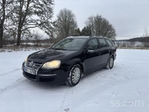 Black Volkswagen Golf 2008 in Riga, with an engine capacity of 1.90 L and mileage of 348 thousand km for 1400 €, photo  on AUTOMOTO.COM.LV