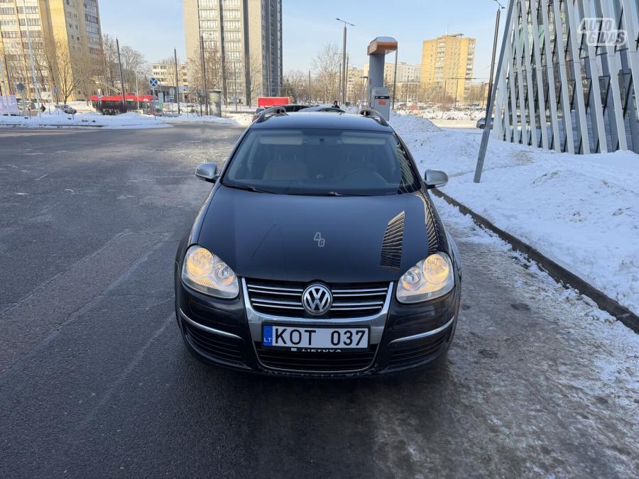 Black Volkswagen Golf 2008 in Vilnius, with an engine capacity of 2.00 L and mileage of 375 thousand km for 1950 €, photo 2 on AUTOMOTO.COM.LV
