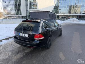 Black Volkswagen Golf 2008 in Vilnius, with an engine capacity of 2.00 L and mileage of 375 thousand km for 1950 €, photo 4 on AUTOMOTO.COM.LV