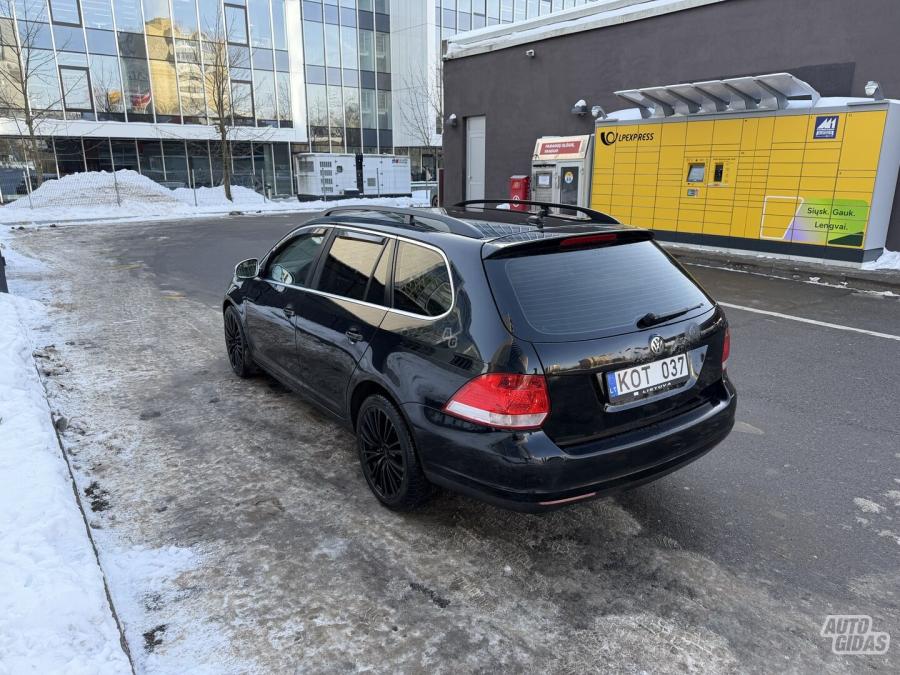 Black Volkswagen Golf 2008 in Vilnius, with an engine capacity of 2.00 L and mileage of 375 thousand km for 1950 €, photo 6 on AUTOMOTO.COM.LV