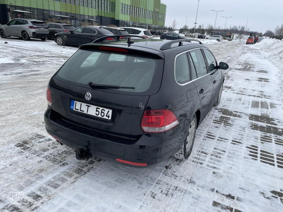 Melns Volkswagen Golf 2008 Viļņa, ar dzinēja tilpumu 1.90 L un nobraukumu 351 tūkst. km par 2600 €, foto 8 vietnē AUTOMOTO.COM.LV