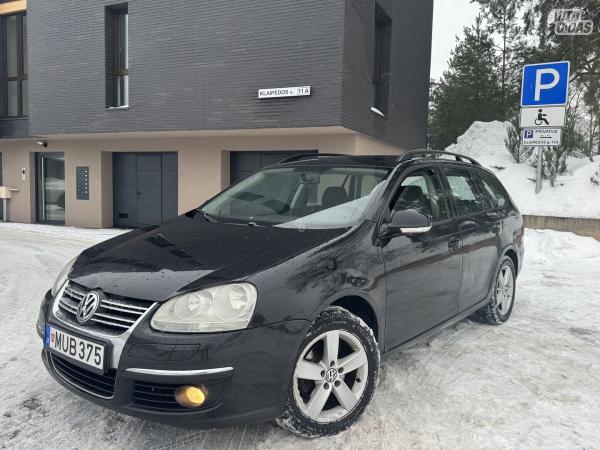 Black Volkswagen Golf 2008 in Panevezys, with an engine capacity of 1.90 L and mileage of 400 thousand km for 1590 €, photo 1 on AUTOMOTO.COM.LV