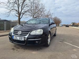 Melns Volkswagen Golf 2008 Telšiai, ar dzinēja tilpumu 1.90 L un nobraukumu 285 tūkst. km par 1299 €, foto 3 vietnē AUTOMOTO.COM.LV