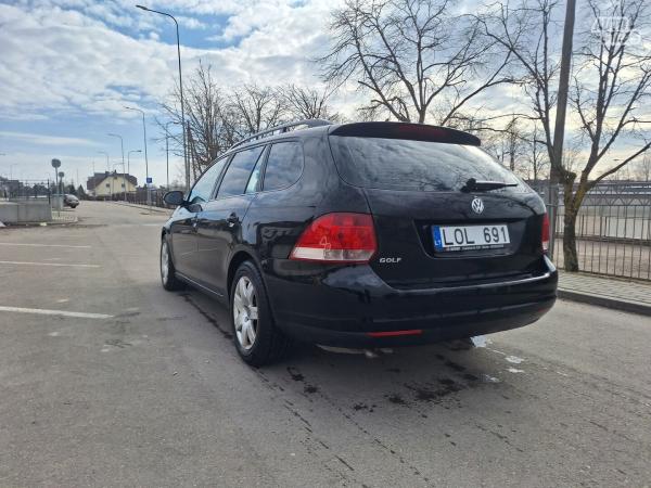 Melns Volkswagen Golf 2008 Telšiai, ar dzinēja tilpumu 1.90 L un nobraukumu 285 tūkst. km par 1299 €, foto 4 vietnē AUTOMOTO.COM.LV