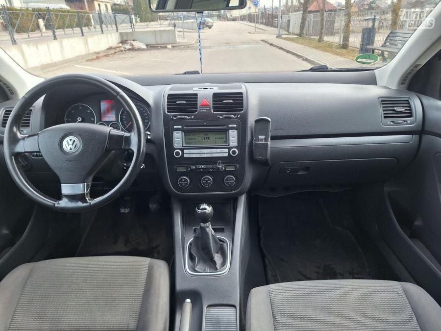 Melns Volkswagen Golf 2008 Telšiai, ar dzinēja tilpumu 1.90 L un nobraukumu 285 tūkst. km par 1299 €, foto 7 vietnē AUTOMOTO.COM.LV