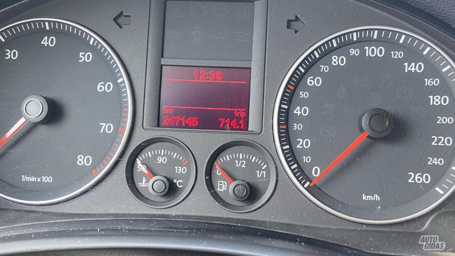 Black Volkswagen Golf 2008 in Vilkaviskis, with an engine capacity of 1.60 L and mileage of 247 thousand km for 2650 €, photo 22 on AUTOMOTO.COM.LV