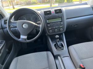 Melns Volkswagen Golf 2008 Kauņa, ar dzinēja tilpumu 1.90 L un nobraukumu 372 tūkst. km par 2900 €, foto 3 vietnē AUTOMOTO.COM.LV
