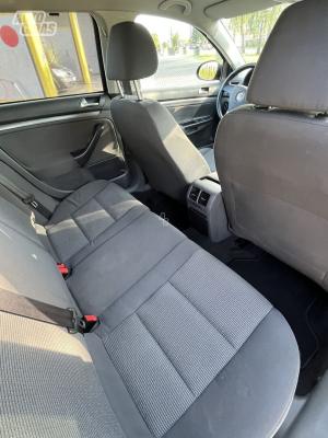 Melns Volkswagen Golf 2008 Kauņa, ar dzinēja tilpumu 1.90 L un nobraukumu 372 tūkst. km par 2900 €, foto 14 vietnē AUTOMOTO.COM.LV