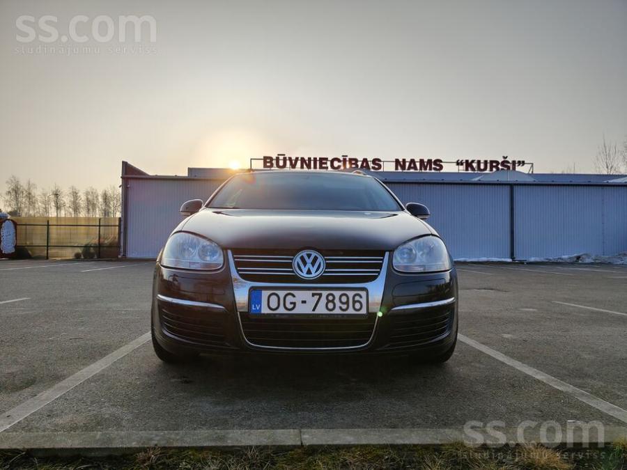 Black Volkswagen Golf 2008 in Riga, with an engine capacity of 1.90 L and mileage of 236 thousand km for 4750 €, photo 4 on AUTOMOTO.COM.LV