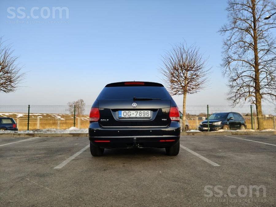 Black Volkswagen Golf 2008 in Riga, with an engine capacity of 1.90 L and mileage of 236 thousand km for 4750 €, photo 5 on AUTOMOTO.COM.LV