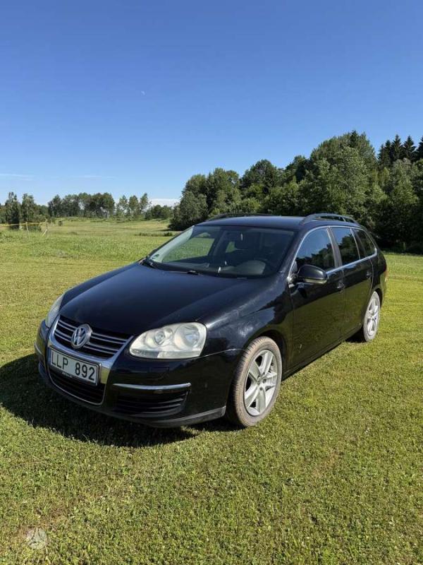 Melns Volkswagen Golf 2008 Viļņa, ar dzinēja tilpumu 1.90 L un nobraukumu 337 tūkst. km par 750 €, foto 2 vietnē AUTOMOTO.COM.LV