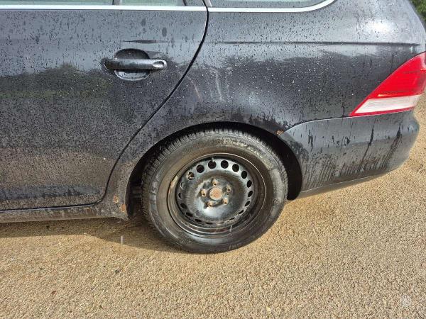 Melns Volkswagen Golf 2008 Viļņa, ar dzinēja tilpumu 1.90 L un nobraukumu 275 tūkst. km par 1111 €, foto 6 vietnē AUTOMOTO.COM.LV