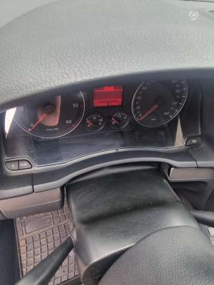 Black Volkswagen Golf 2008 in Alytus, with an engine capacity of 1.97 L and mileage of 305 thousand km for 1850 €, photo 11 on AUTOMOTO.COM.LV
