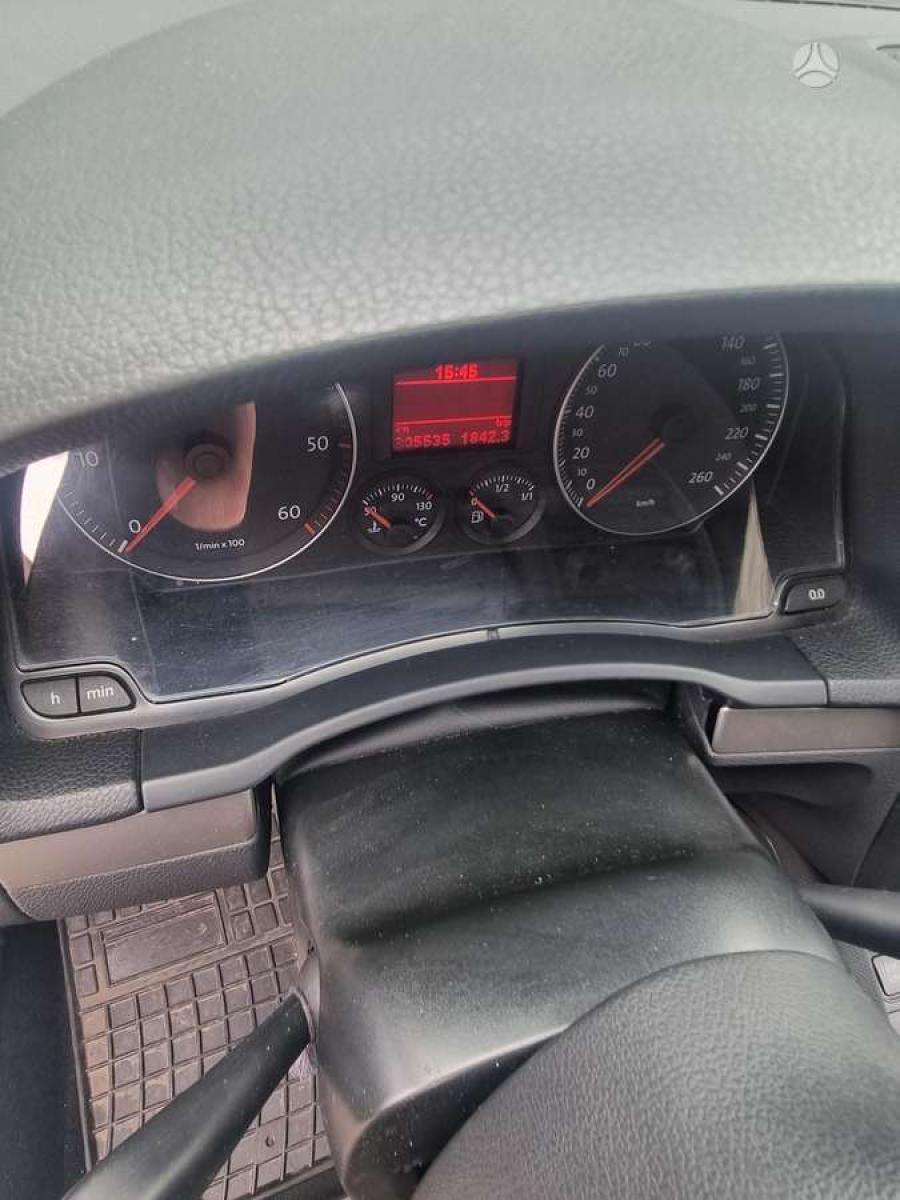 Black Volkswagen Golf 2008 in Alytus, with an engine capacity of 1.97 L and mileage of 305 thousand km for 1850 €, photo 11 on AUTOMOTO.COM.LV