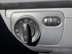 Melns Volkswagen Golf 2008 Daugavpils, ar dzinēja tilpumu 1.90 L un nobraukumu 270 tūkst. km par 3350 €, foto 19 vietnē AUTOMOTO.COM.LV