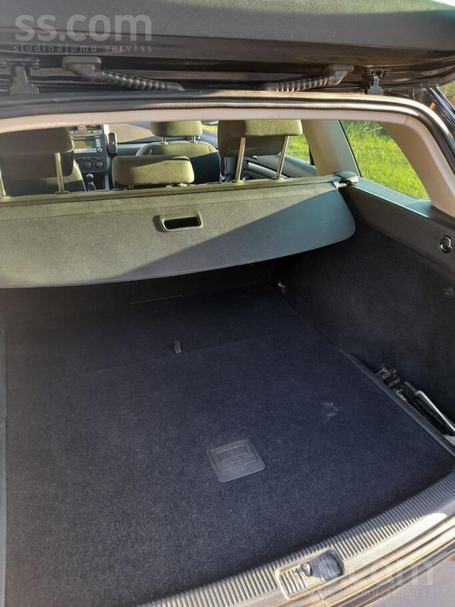 Black Volkswagen Golf 2008 in Daugavpils, with an engine capacity of 2.00 L and mileage of 308 thousand km for 1650 €, photo 19 on AUTOMOTO.COM.LV