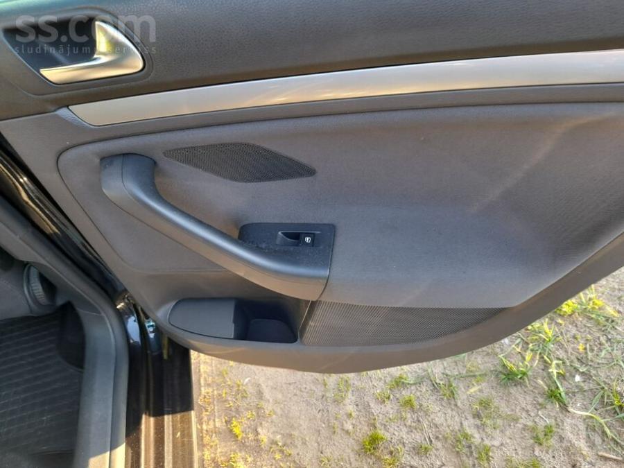 Black Volkswagen Golf 2008 in Daugavpils, with an engine capacity of 2.00 L and mileage of 308 thousand km for 1650 €, photo 20 on AUTOMOTO.COM.LV