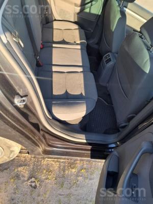 Black Volkswagen Golf 2008 in Daugavpils, with an engine capacity of 2.00 L and mileage of 308 thousand km for 1650 €, photo 21 on AUTOMOTO.COM.LV