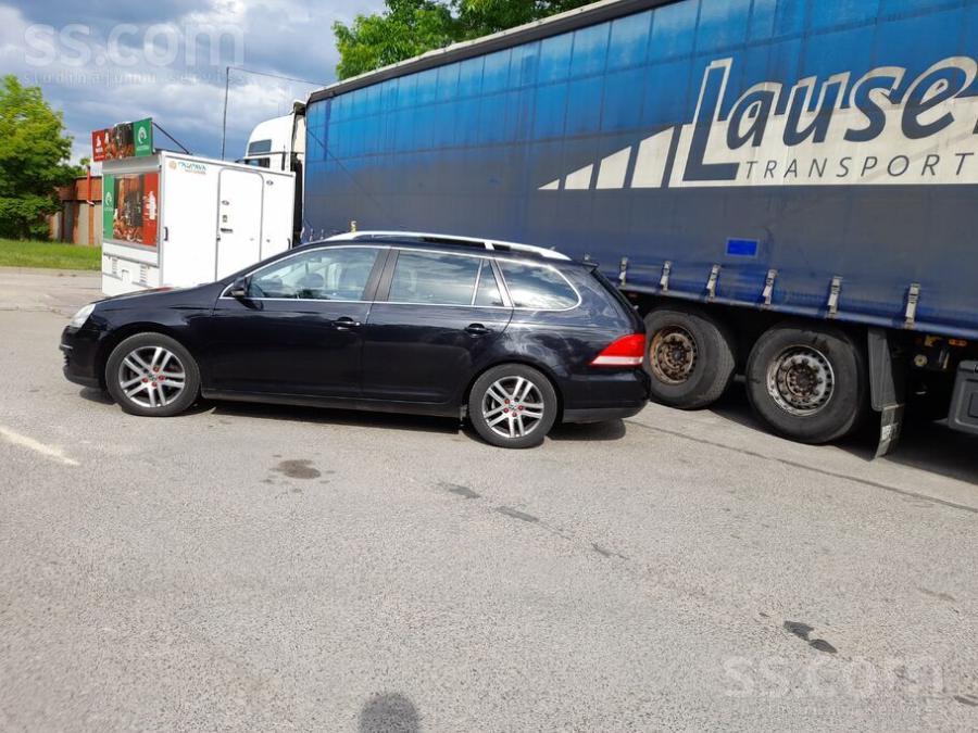 Black Volkswagen Golf 2008 in Daugavpils, with an engine capacity of 2.00 L and mileage of 308 thousand km for 1650 €, photo 30 on AUTOMOTO.COM.LV