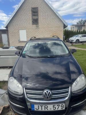 Black Volkswagen Golf 2008 in Kedainiai, with an engine capacity of 1.97 L and mileage of 438 thousand km for 1300 €, photo 3 on AUTOMOTO.COM.LV