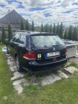 Black Volkswagen Golf 2008 in Kedainiai, with an engine capacity of 1.97 L and mileage of 438 thousand km for 1300 €, photo 5 on AUTOMOTO.COM.LV