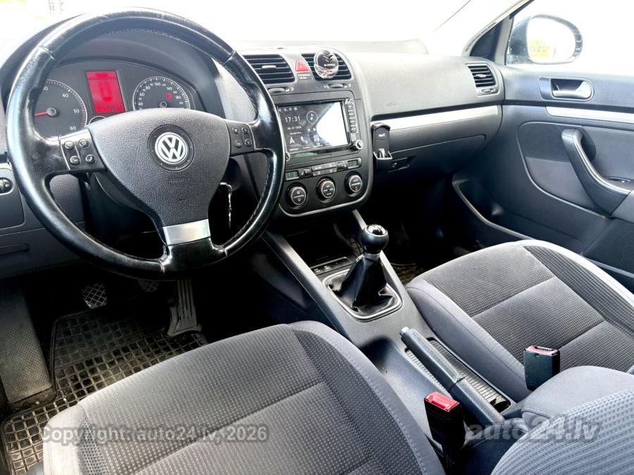 Black Volkswagen Golf 2008 in Tallinn, with an engine capacity of 2.00 L and mileage of 306 thousand km for 2999 €, photo 9 on AUTOMOTO.COM.LV