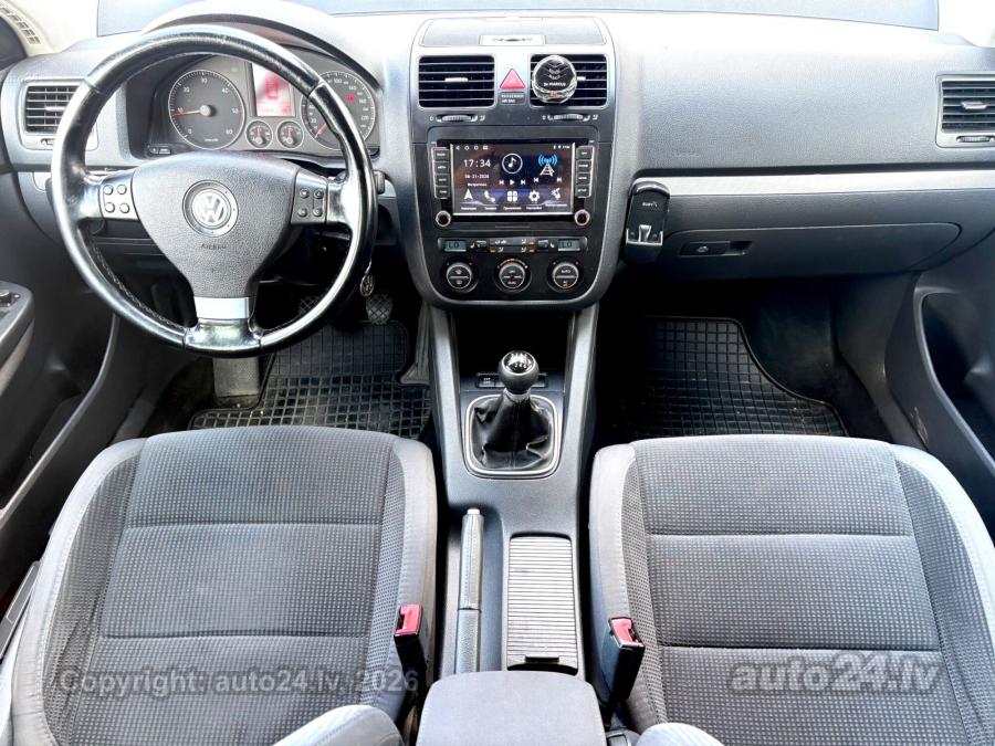Black Volkswagen Golf 2008 in Tallinn, with an engine capacity of 2.00 L and mileage of 306 thousand km for 2999 €, photo 10 on AUTOMOTO.COM.LV